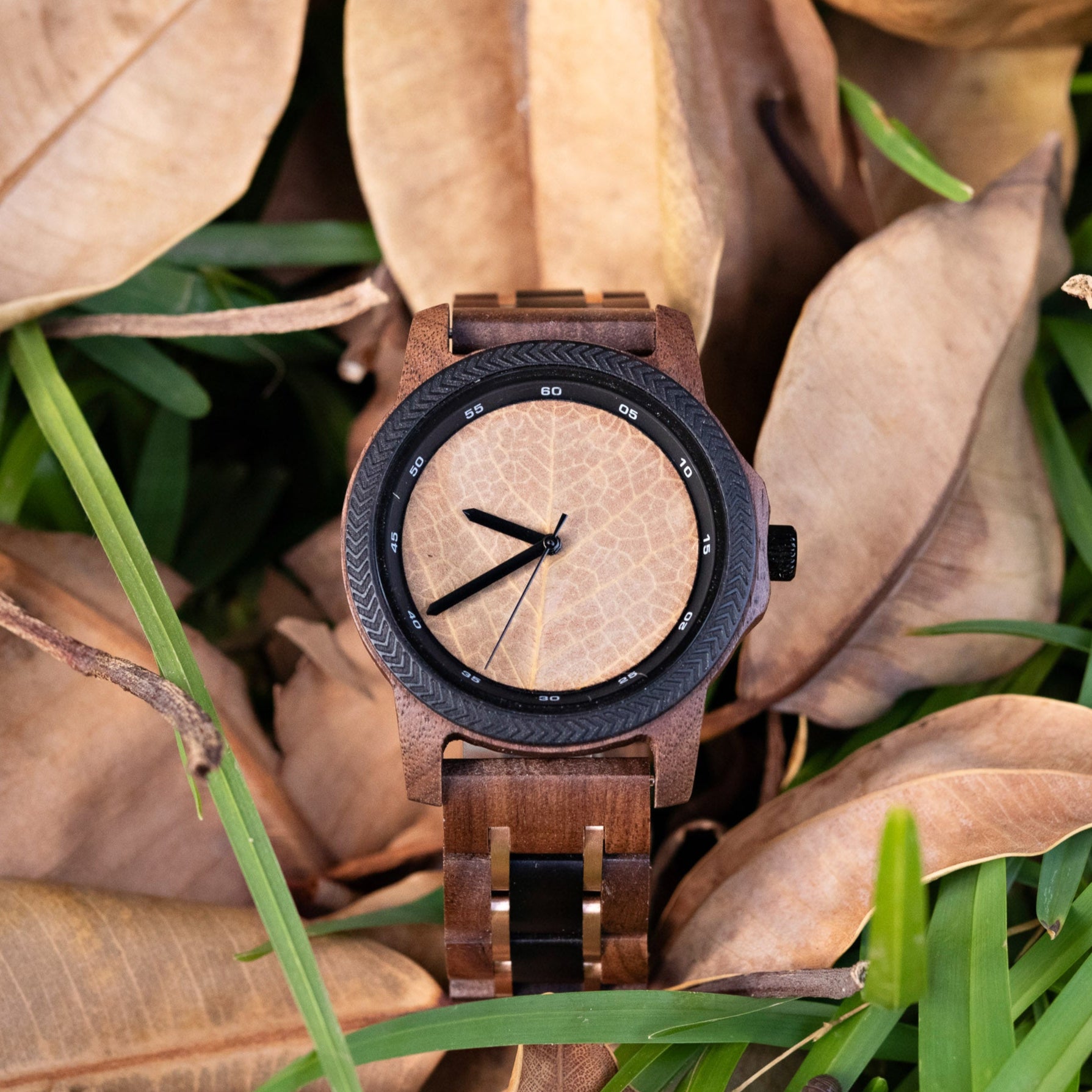 Sequoia Wood Watch | Real Leaf Dial | Custom Engraving | Woodpecker ...